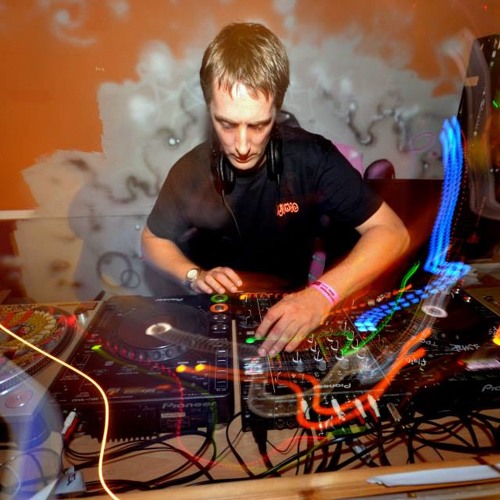 Stream Matt eMGe music | Listen to songs, albums, playlists for free on ...