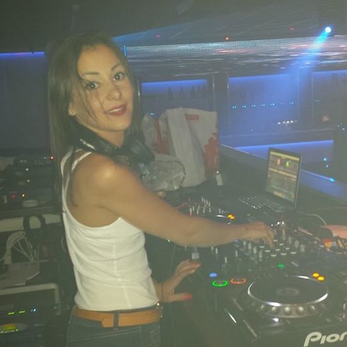 Stream DJ Miss KAYLI Officiel music | Listen to songs, albums ...