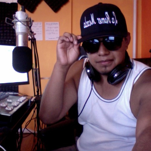 Stream Cumbia Kings Mix by La Romer Mezcla | Listen online for free on ...