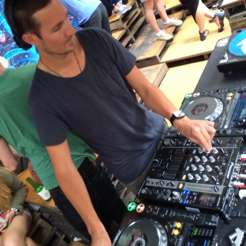 Stream Aaron Stringer music | Listen to songs, albums, playlists for ...