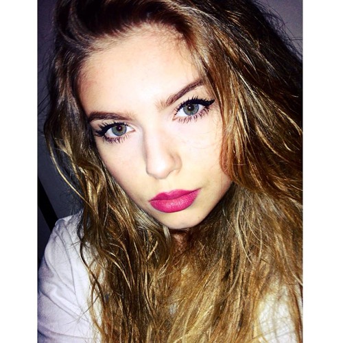 Stream Emily Jade Elliott music | Listen to songs, albums, playlists ...