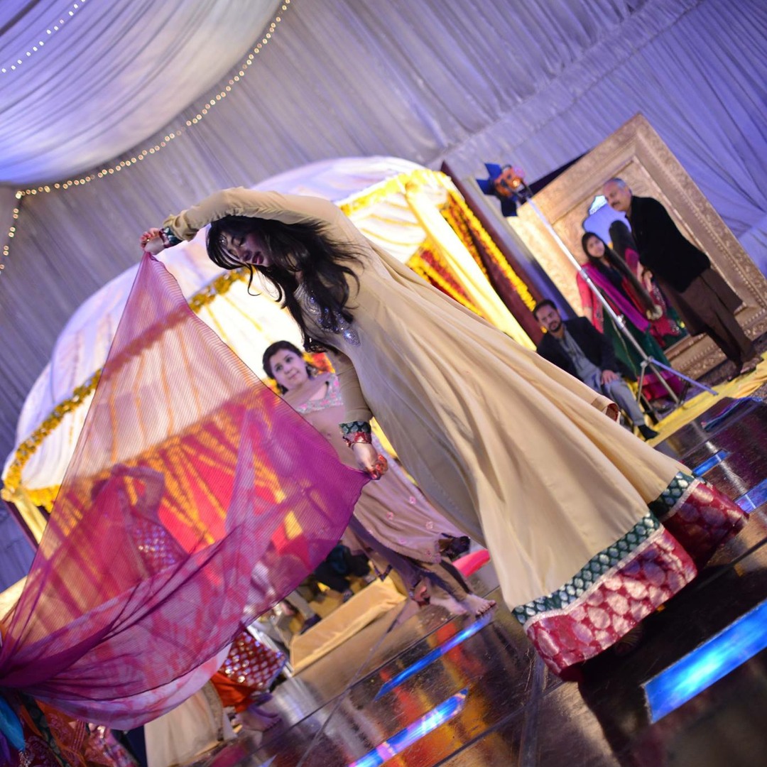 Stream Come on COme on,turn the Radio on!.mp3 by Maham Haider | Listen ...