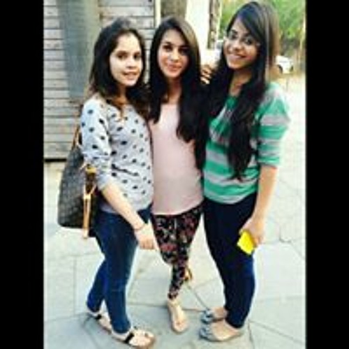 Stream Aliya Hussain music | Listen to songs, albums, playlists for ...