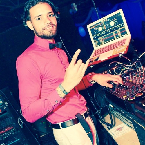 Stream DJ ShowTime music | Listen to songs, albums, playlists for free ...