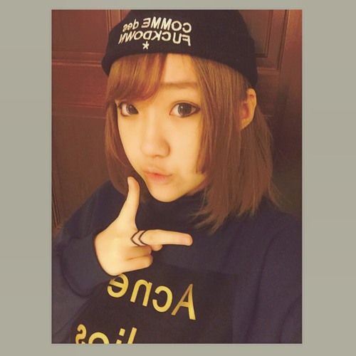 Stream Lin Alice 1 music | Listen to songs, albums, playlists for free ...