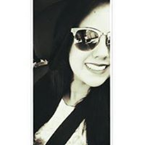 Stream Nicole Fernanda music | Listen to songs, albums, playlists for ...