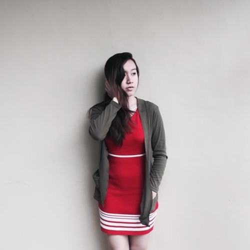 Stream Yeula Lyn Espanol music | Listen to songs, albums, playlists for ...