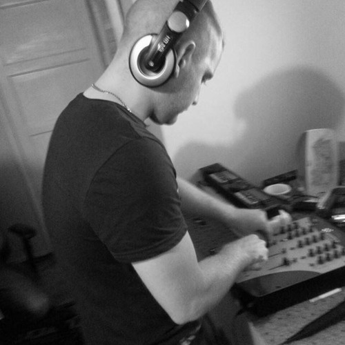 Stream Ian James - Dj Eazy - E music | Listen to songs, albums ...