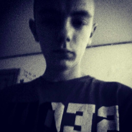 Stream Kenneth Holst - MF Feat. Niklas Strøh by KennethHolst!xD ...