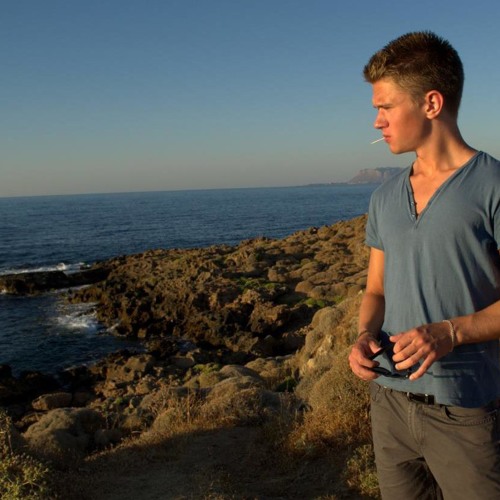 Stream Blank Walls by Tobias Bratt | Listen online for free on SoundCloud