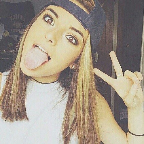 Isabella Collins's Instagram, Twitter & Facebook on IDCrawl