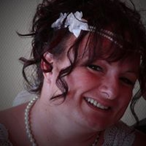 Stream Claudia Singer music | Listen to songs, albums, playlists for ...