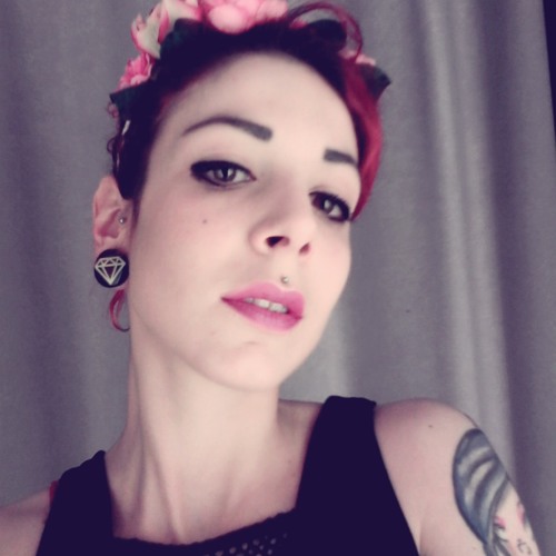 Stream Quaranta Elisa music | Listen to songs, albums, playlists for ...
