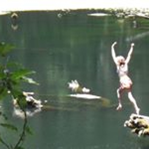 Stream Amanda Obregón Apéstegui music | Listen to songs, albums ...