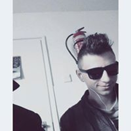 Stream Harmati Péter Zsolt music | Listen to songs, albums, playlists ...