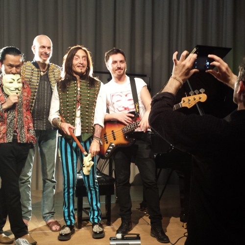 Stream Dave Punch music | Listen to songs, albums, playlists for free ...