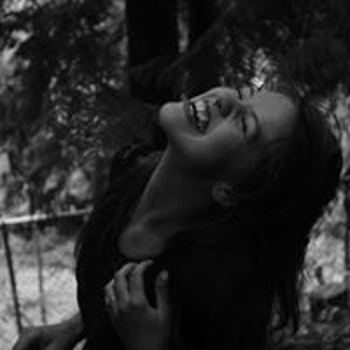 Stream Reyna Rosa Music Listen To Songs Albums Playlists For Free