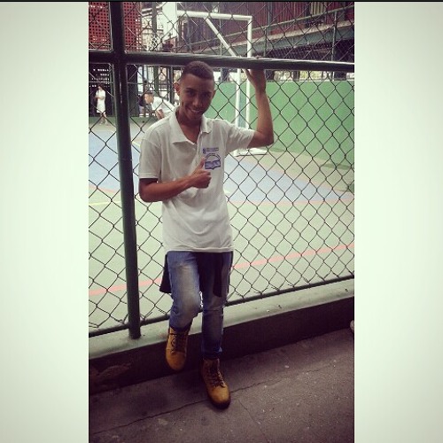 Stream Alison Dú Trem Bala music | Listen to songs, albums, playlists ...