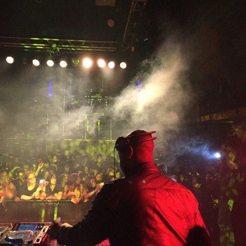 Listen to playlists featuring Old Dub list by idjhitman online for free ...