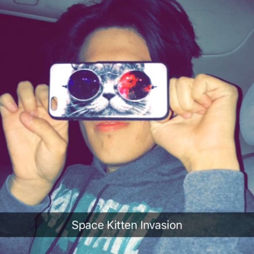 Stream Thomas Varo music | Listen to songs, albums, playlists for free ...