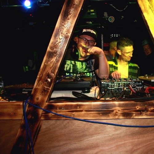 Stream Dj Dave Rave music | Listen to songs, albums, playlists for free ...