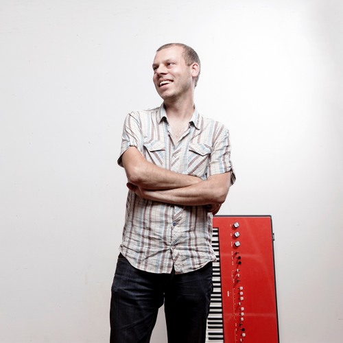 Stream Chris port - paw prints by tristandl | Listen online for free on ...