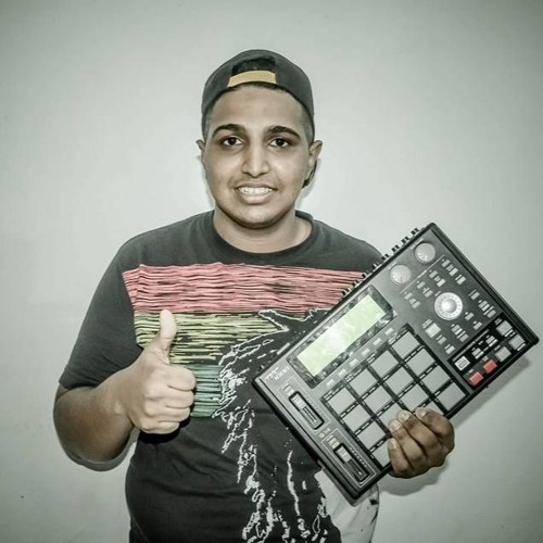 Stream DJ MORENINHO DA GALINHA music | Listen to songs, albums ...
