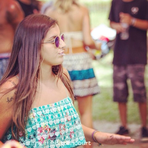 Stream Amanda Vasconcellos 5 music | Listen to songs, albums, playlists ...