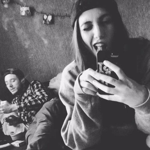 Stream Andréa Delorme music | Listen to songs, albums, playlists for ...