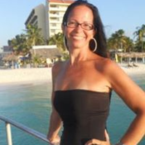 Stream Elizabeth De Moura Music Listen To Songs Albums Playlists