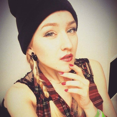 Stream Meri Lou 1 music | Listen to songs, albums, playlists for free ...