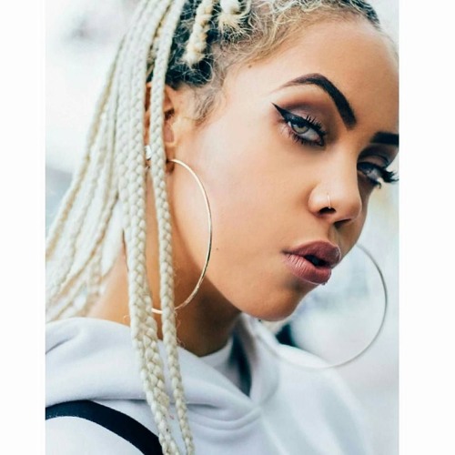 Stream Queen Amelia music | Listen to songs, albums, playlists for free ...