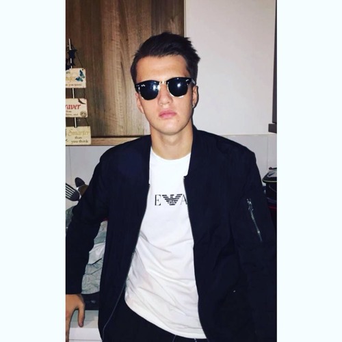 Stream Seanmacgillx music | Listen to songs, albums, playlists for free ...