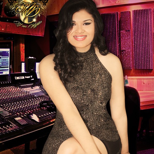 Stream Reyna De Oros Music Listen To Songs Albums Playlists For