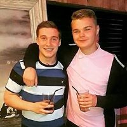 Stream Elliott Travers music | Listen to songs, albums, playlists for ...