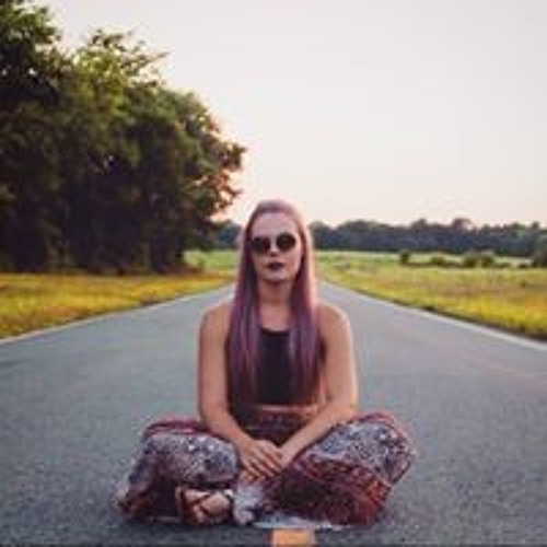 Stream Miah Lee Gwozdz music | Listen to songs, albums, playlists for ...