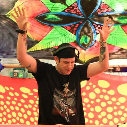 Stream Dee Jay Kiko music | Listen to songs, albums, playlists for free ...