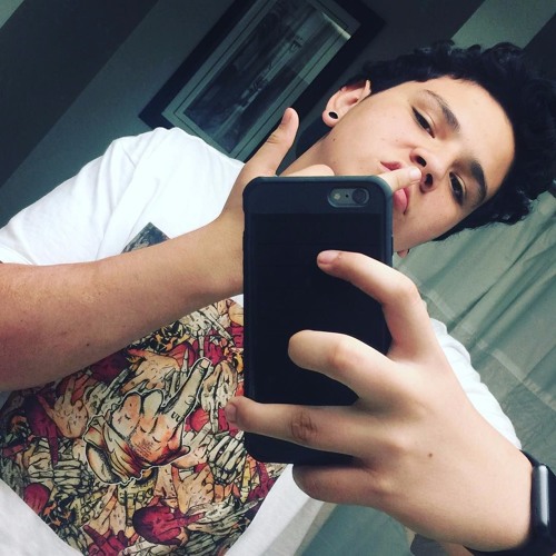 Stream Derek Alvarez music | Listen to songs, albums, playlists for ...