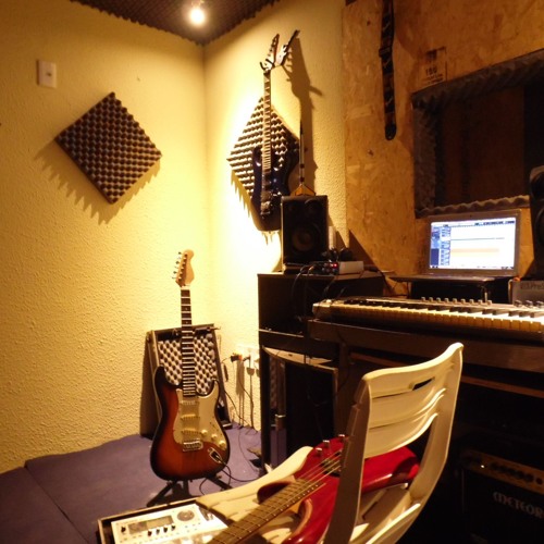 Stream Studio 747 music | Listen to songs, albums, playlists for free ...