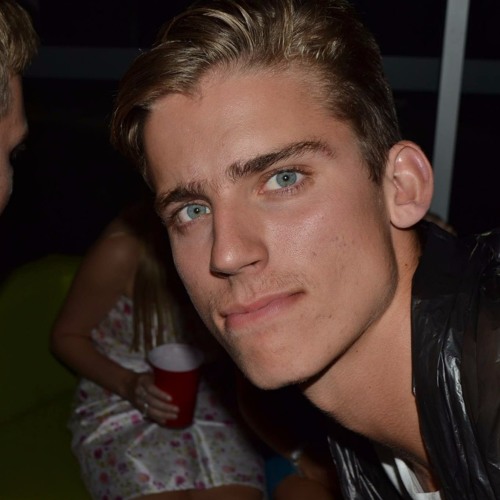 Stream TomQuirk music | Listen to songs, albums, playlists for free on ...