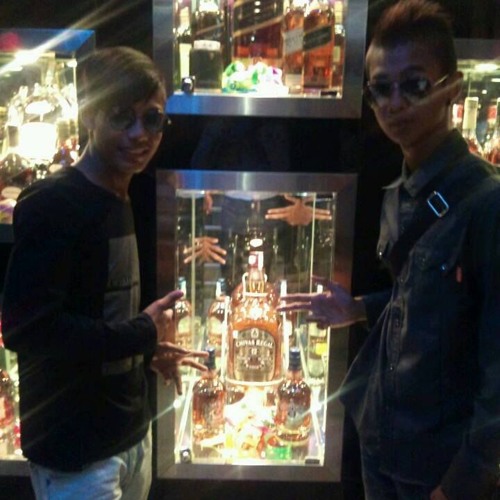 Stream saiful akram | Listen to D'PABLOO playlist online for free on ...