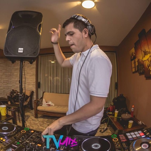 Stream Dj Edward Galan - Mixes music | Listen to songs, albums ...