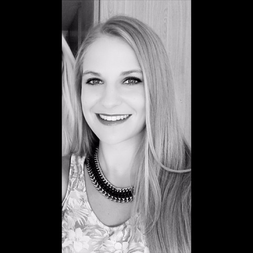 Stream Lisa Apfel music | Listen to songs, albums, playlists for free ...