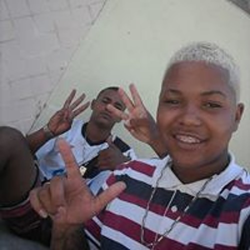 Stream Restrito Restrito music | Listen to songs, albums, playlists for ...