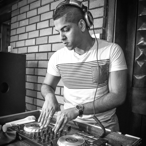 Stream Dj M Tt Official Music Listen To Songs Albums Playlists