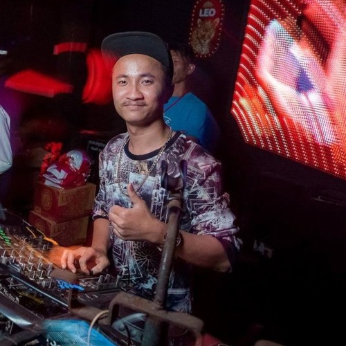 Stream DJ TRA - LINGA RINGA Ft K.S.K Team by DeeJay TRA | Listen online ...