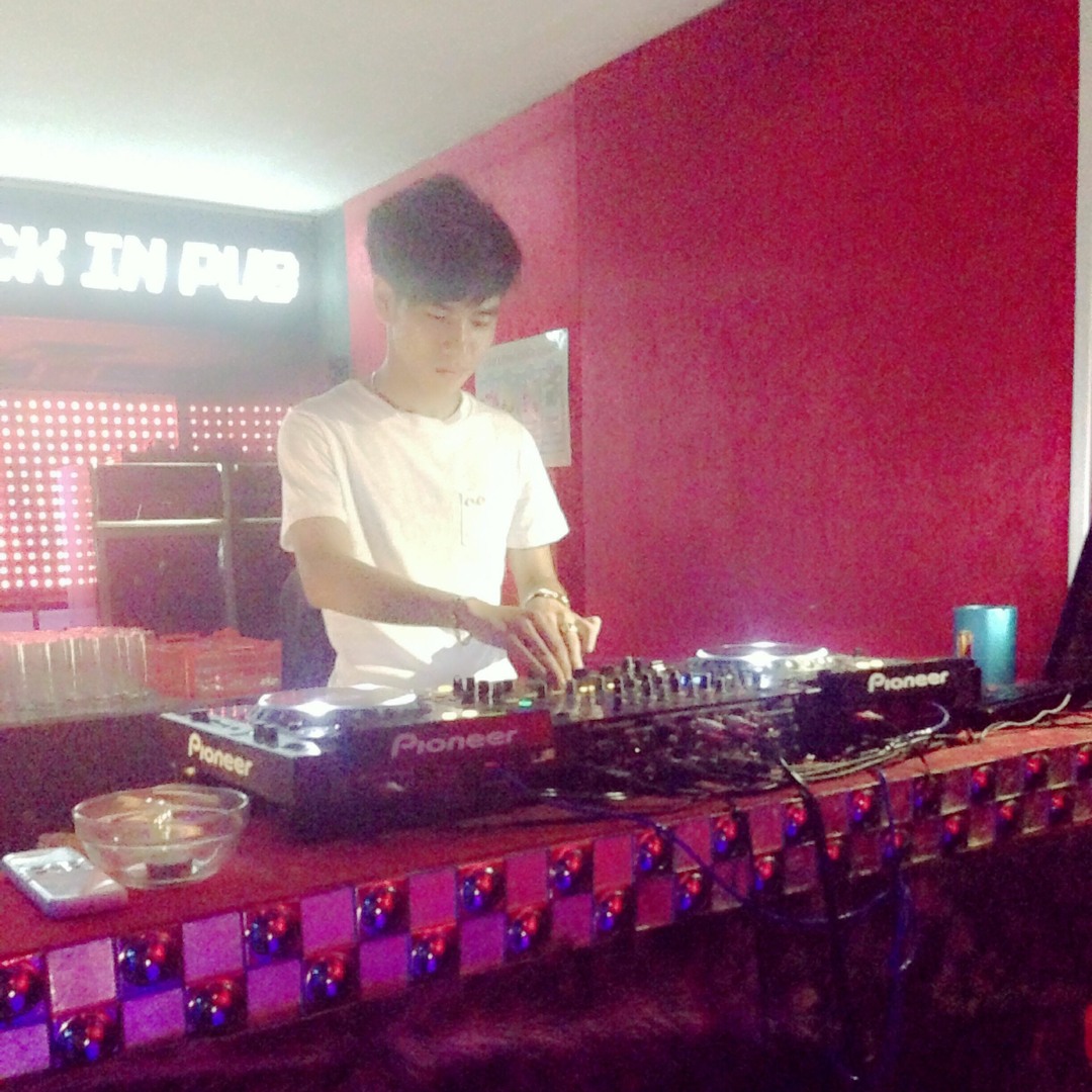 Stream Nhạc DJ music | Listen to songs, albums, playlists for free on ...