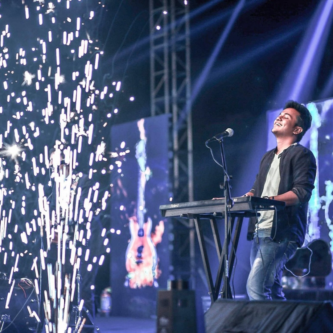 Stream Jaane Kyun (DOSTANA) On Keyboard By GAURAV WAVHAL by gaurav.wavhal | Listen online for ...