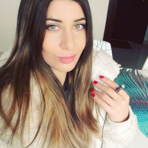 Stream Hala Abu Saed music | Listen to songs, albums, playlists for ...