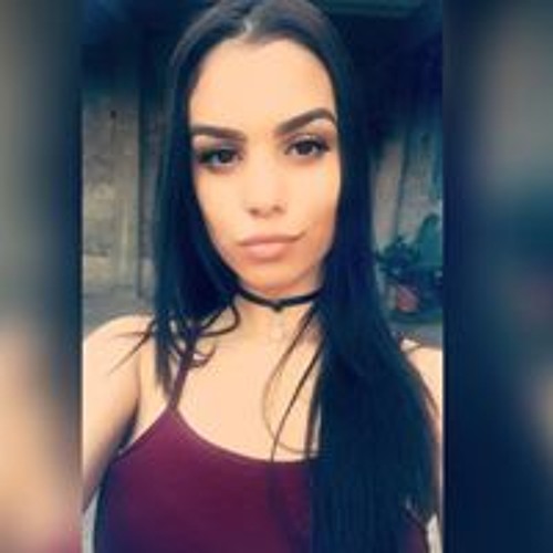 Stream Victória Reis music | Listen to songs, albums, playlists for ...